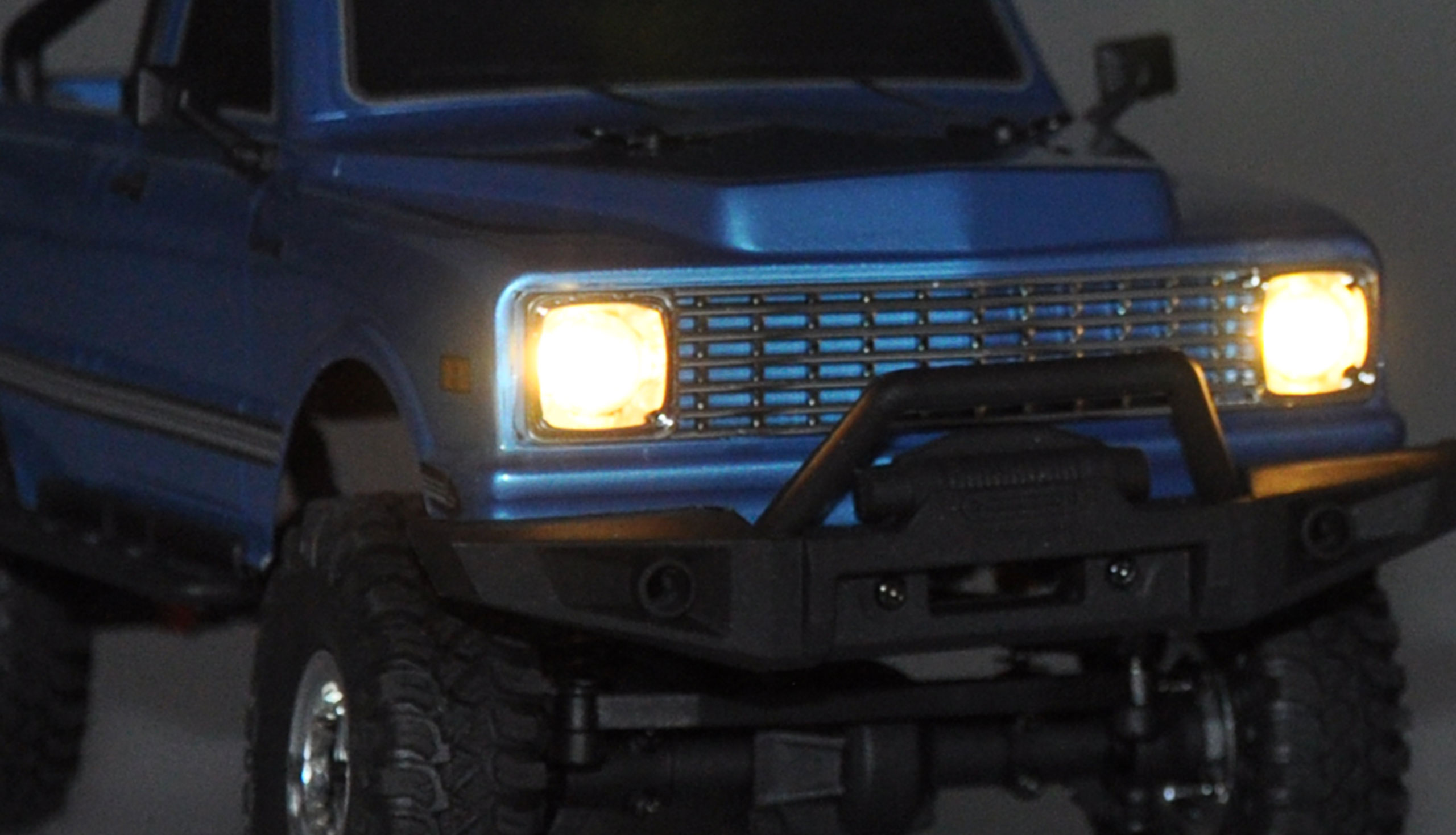 AMXRock AM18 Scale Crawler Pick-up 1:18 RTR blau - amewi.com