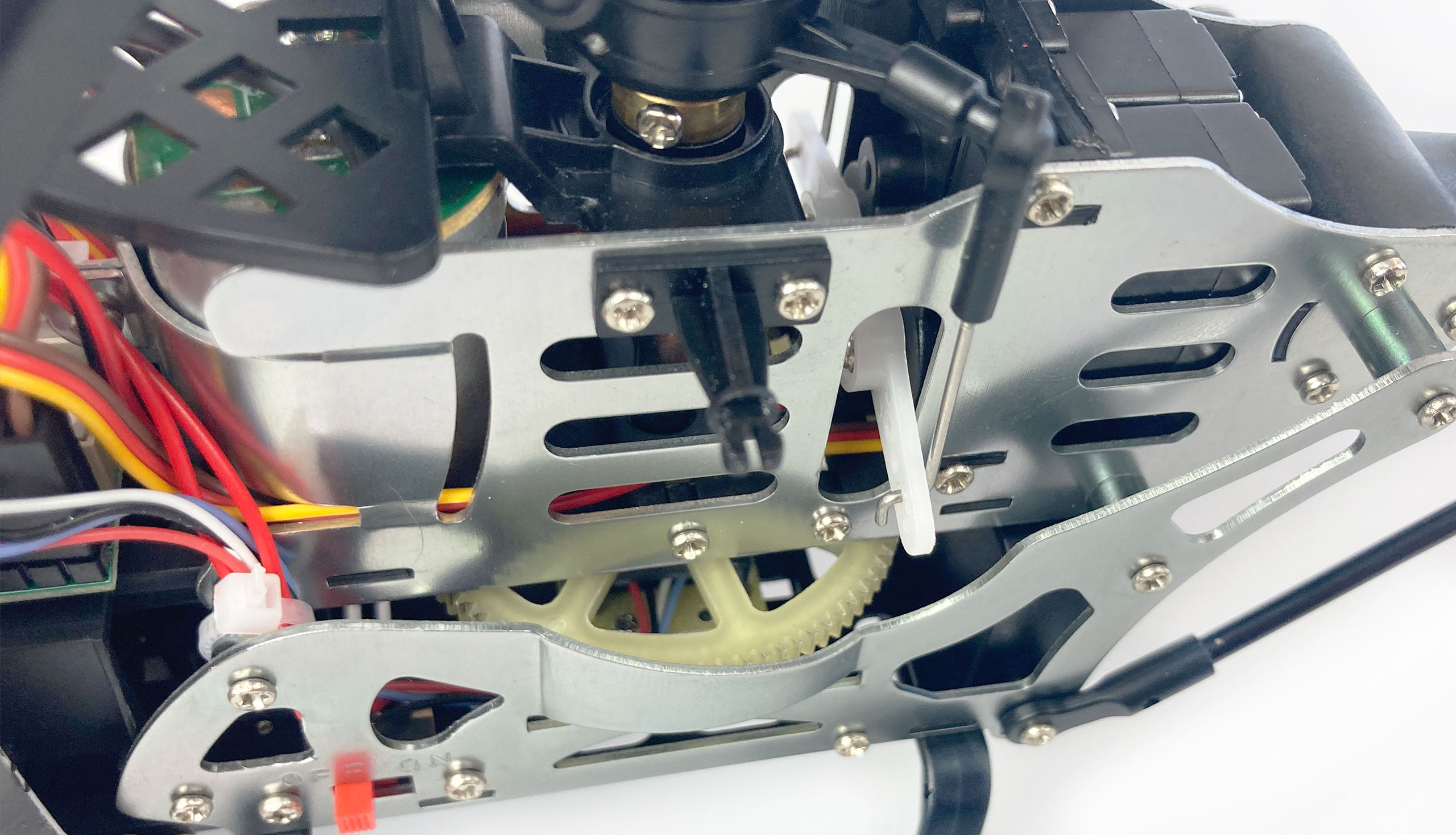 Buzzard V2 Single-Rotor-Helikopter 4-Kanal RTF rot - amewi.com